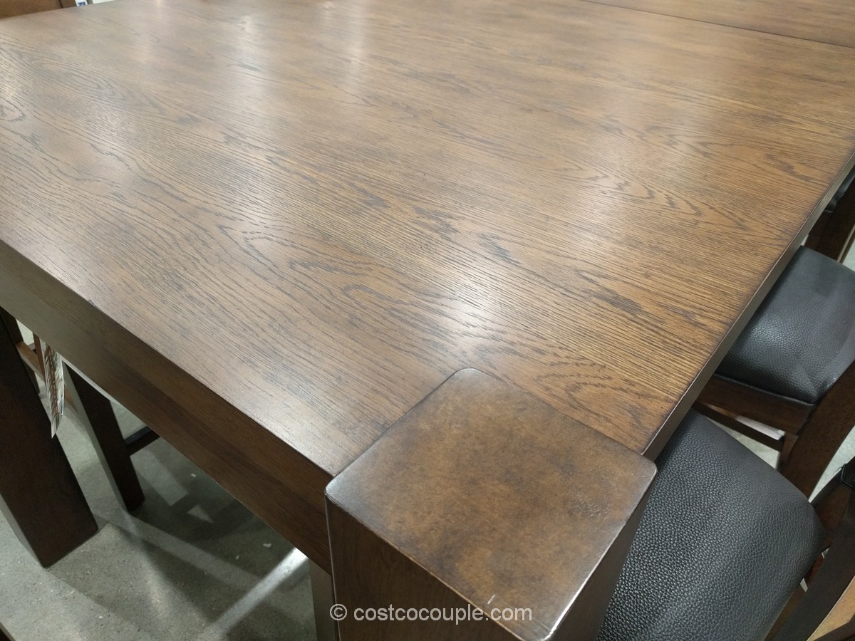 Universal Broadmoore 9-Piece Dining Set